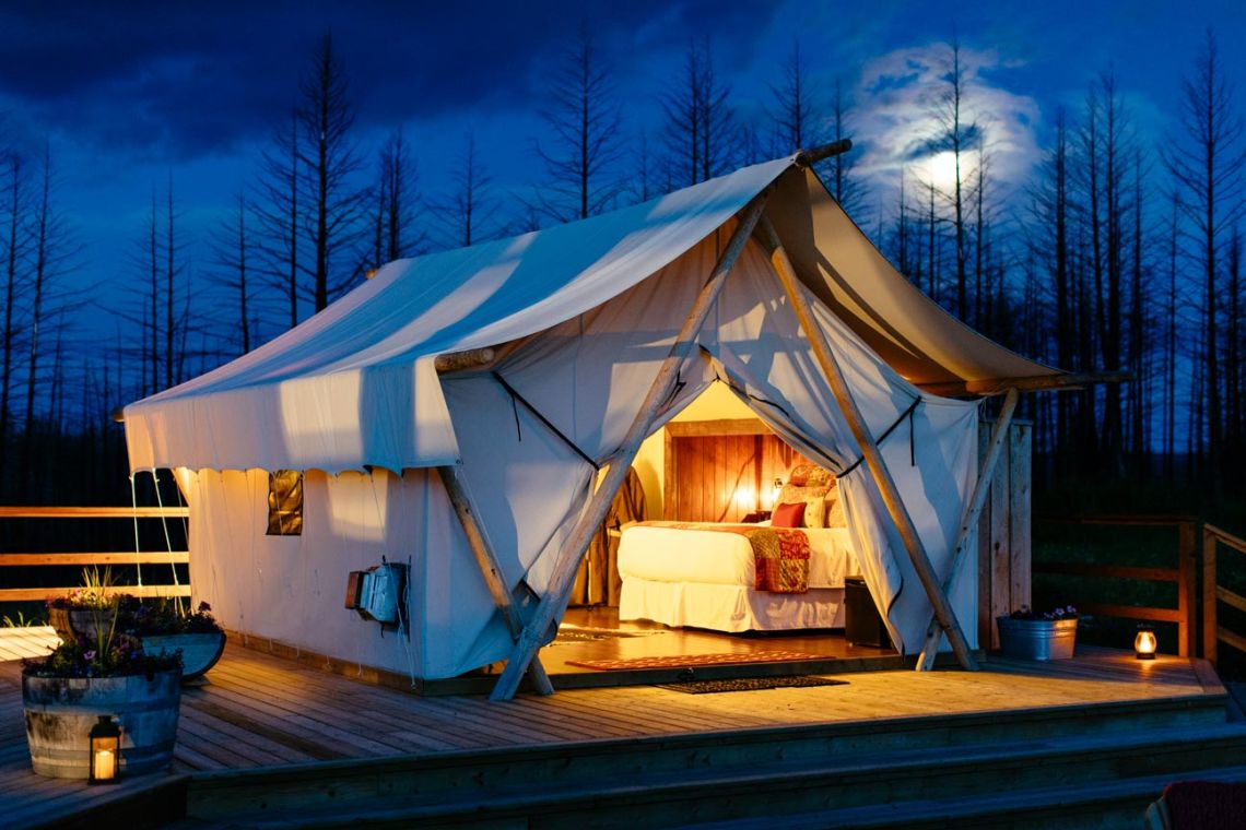 Luxury Wilderness Lodge Accommodations | Star Camp | Siwash Lake